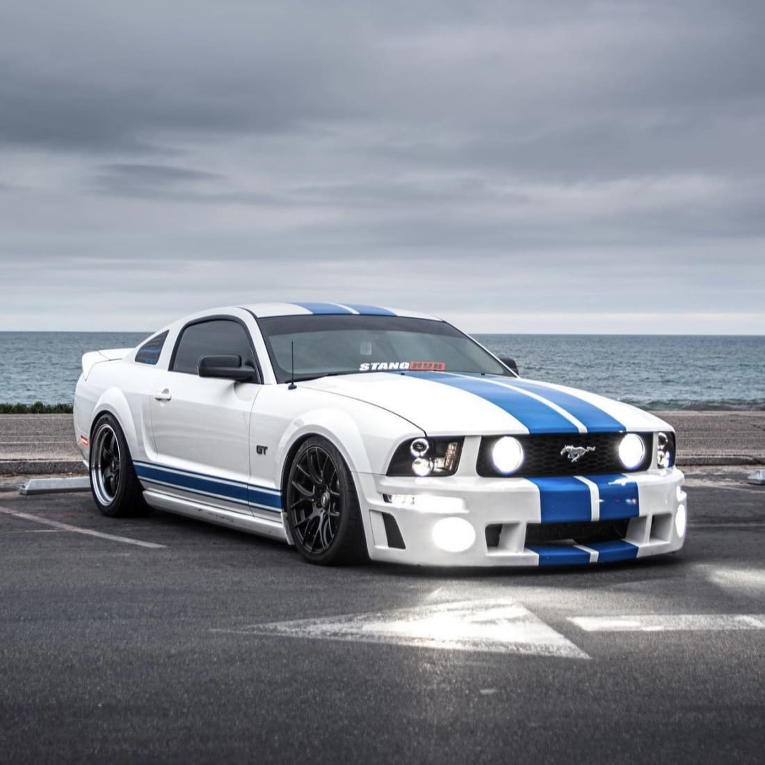 Stang Lights - 2005-2009 Mustang Switchback LED Turn Signal Kit